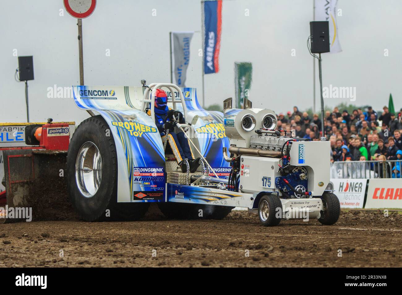 2 5 tonnen hi-res stock photography and images - Alamy