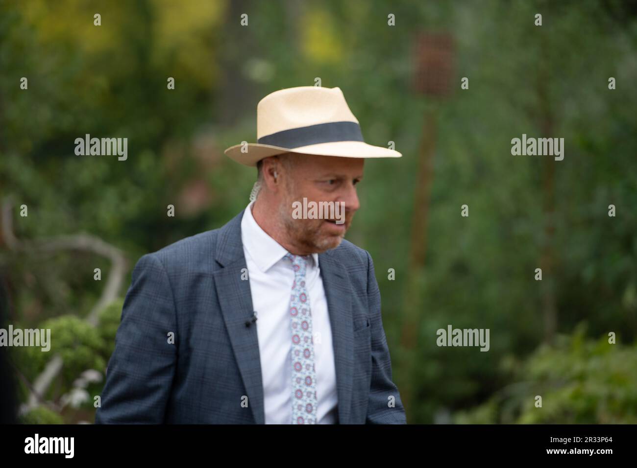 Chelsea flower show 2023 joe swift hi-res stock photography and images ...