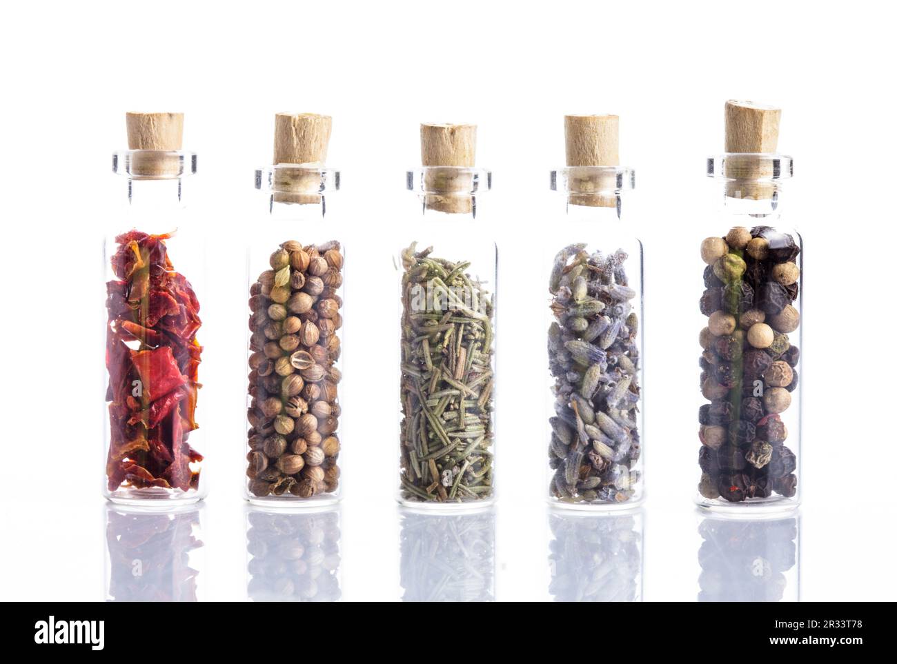 Smelling food spices hi-res stock photography and images - Alamy