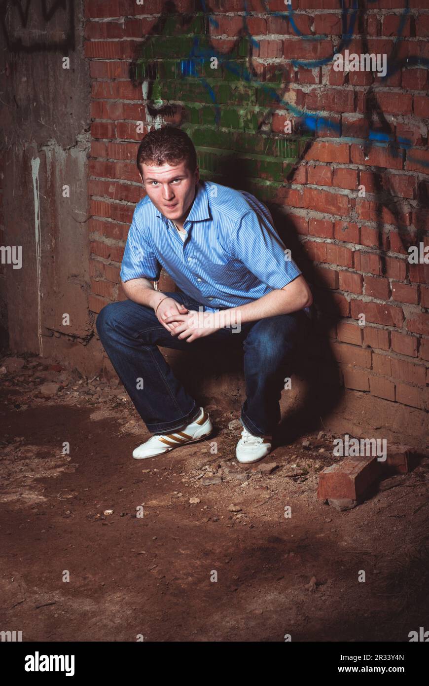 Leaning model hi-res stock photography and images - Alamy