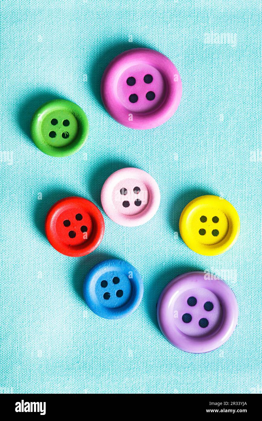 Assorted pink buttons hi-res stock photography and images - Alamy