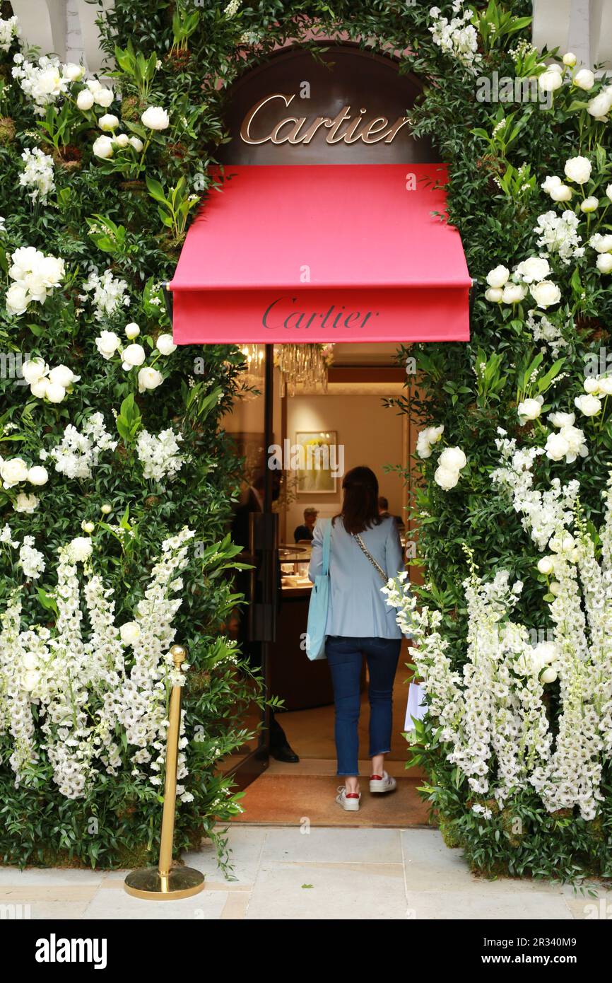 Cartier in london hi-res stock photography and images - Alamy