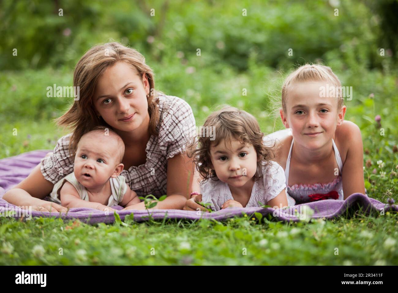 Family many kids hi-res stock photography and images - Alamy