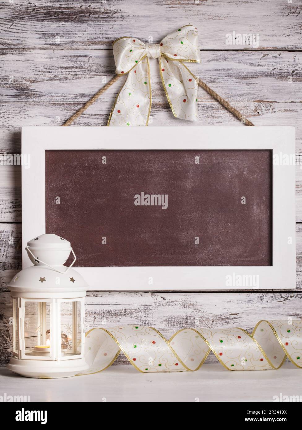 Decorative christmas lantern bow hi-res stock photography and images ...