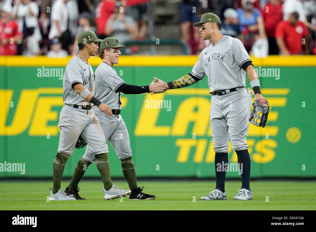 From left to right, New York Yankees' Oswaldo Cabrera, Harrison Bader ...