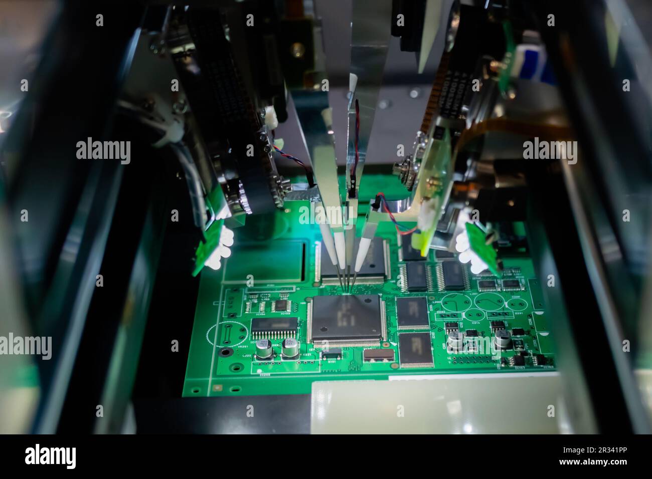 Flying probe test at factory - quality testing of printed circuit ...