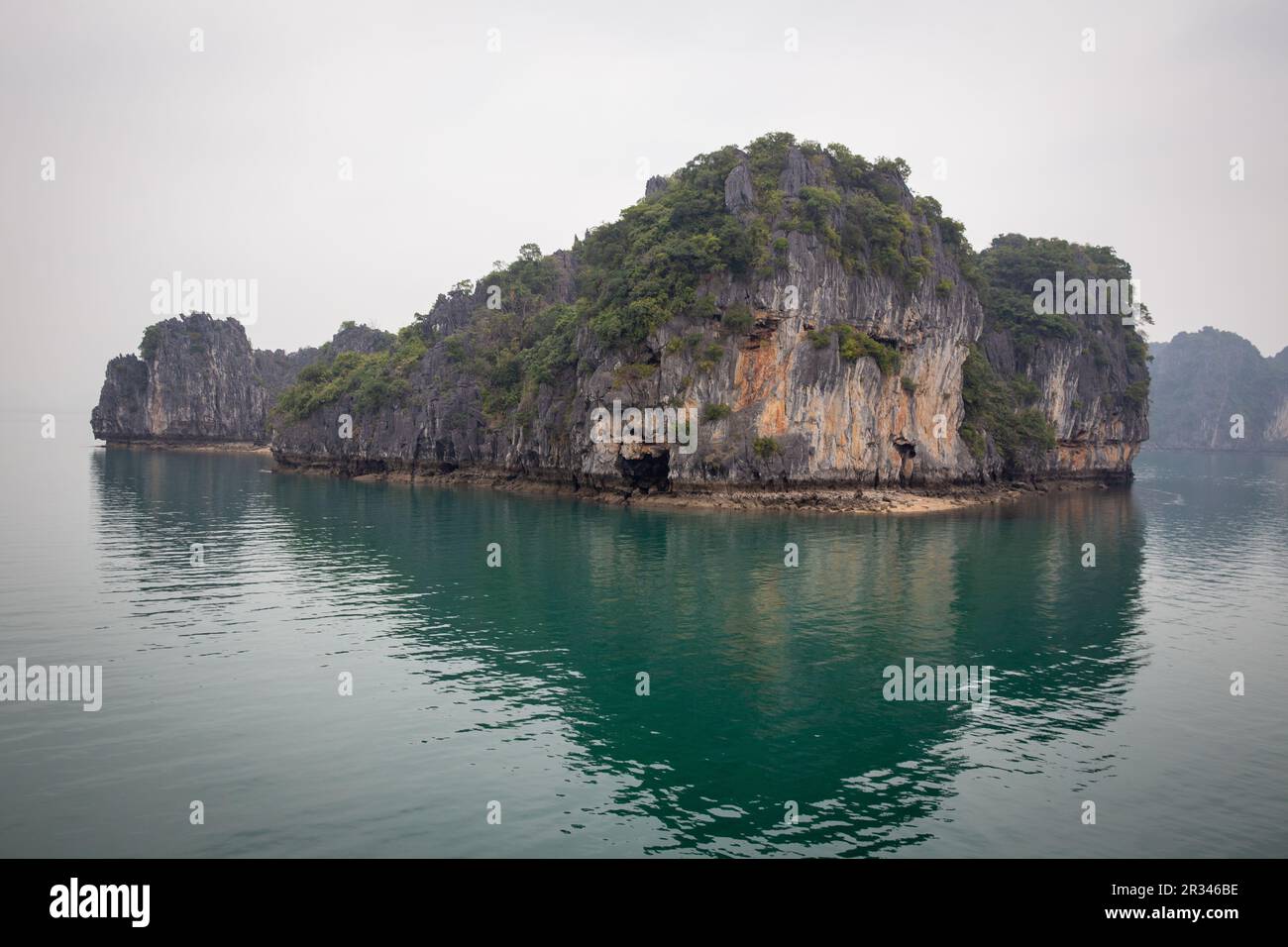 Vietnam tall mountain hi-res stock photography and images - Alamy