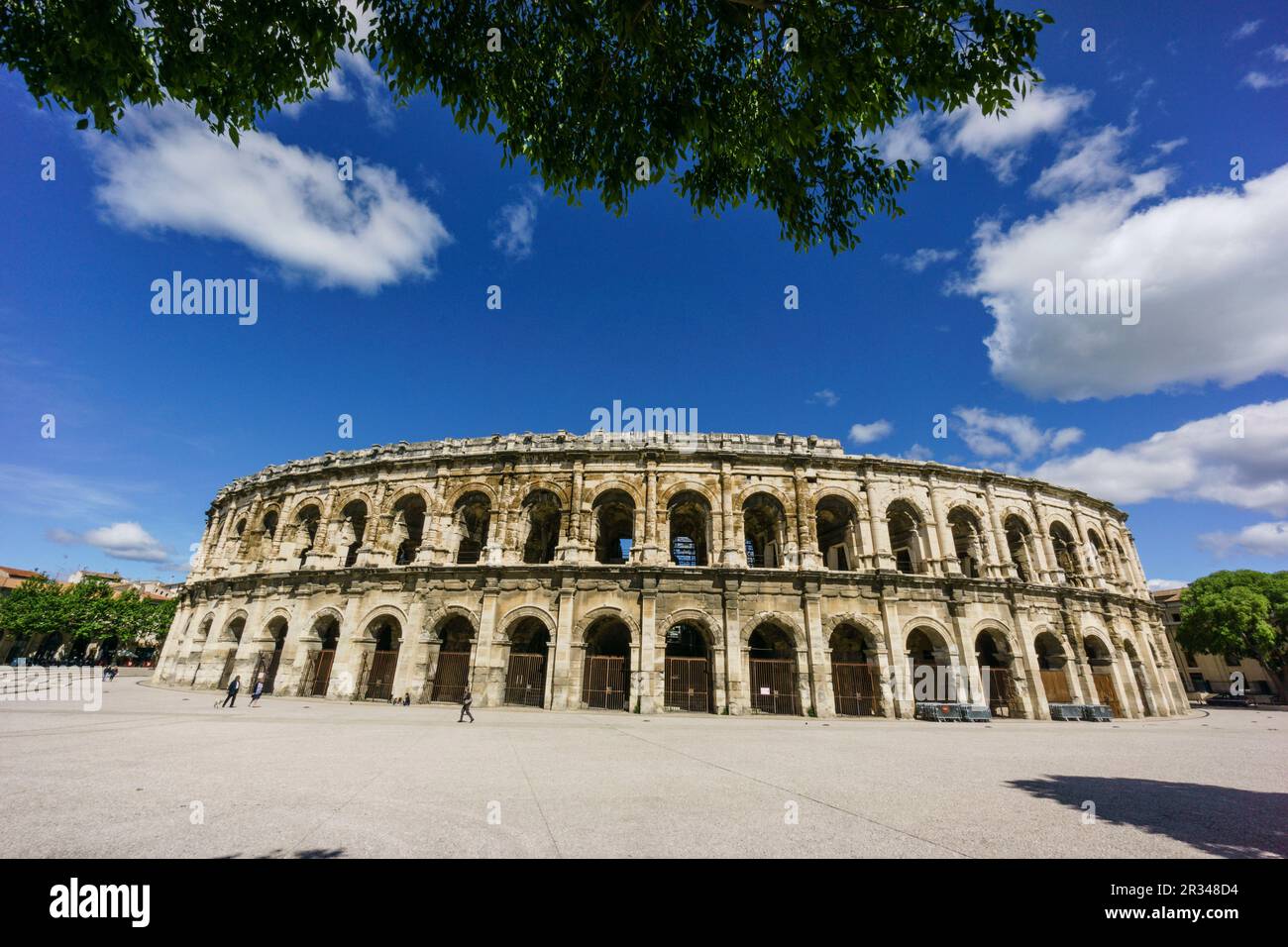 anfiteatro romano -Arena de Nimes-, siglo I, Nimes, capital del ...
