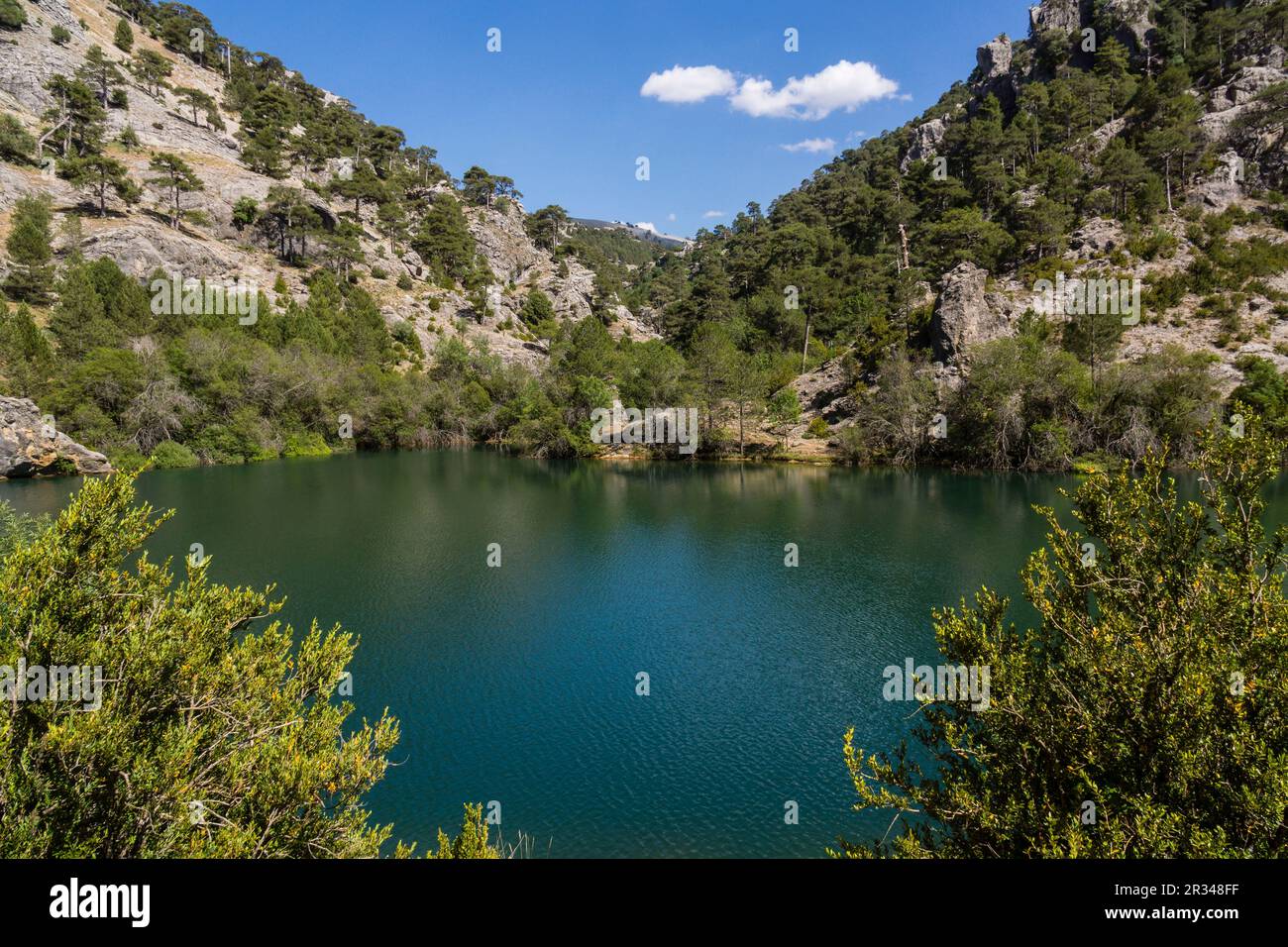 nacimiento del rio Borosa, embalse de Aguas Negras, ruta del rio Borosa ...