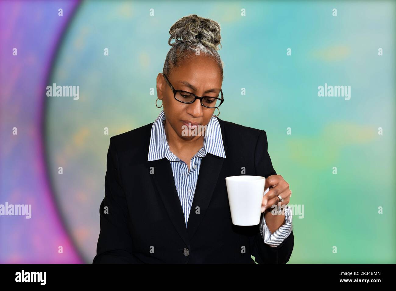 Beautiful businessperson hi-res stock photography and images - Alamy