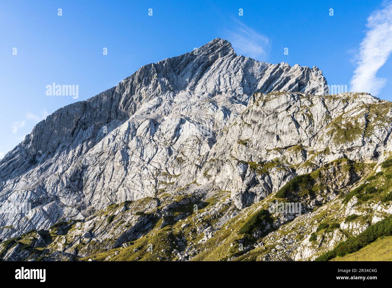 Wetterstein range with alpspitze hi-res stock photography and images ...