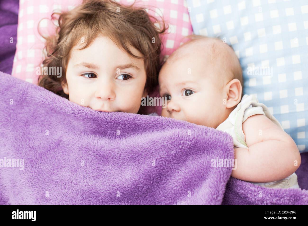 Sister and brother Stock Photo - Alamy