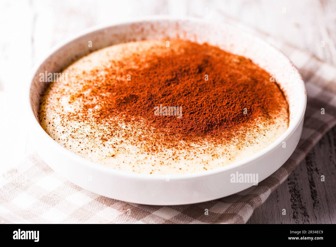 Creamy mousse product hi-res stock photography and images - Alamy