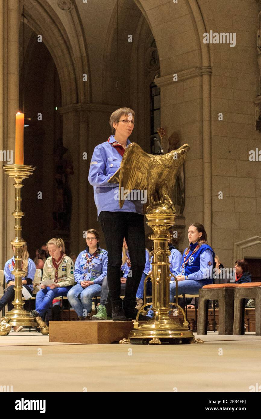 Peace light hi-res stock photography and images - Alamy