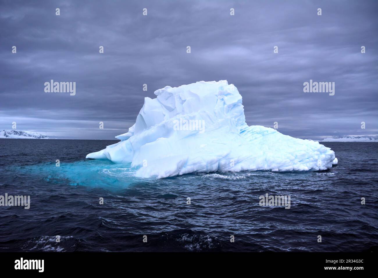 Enigmatic icebergs hi-res stock photography and images - Alamy