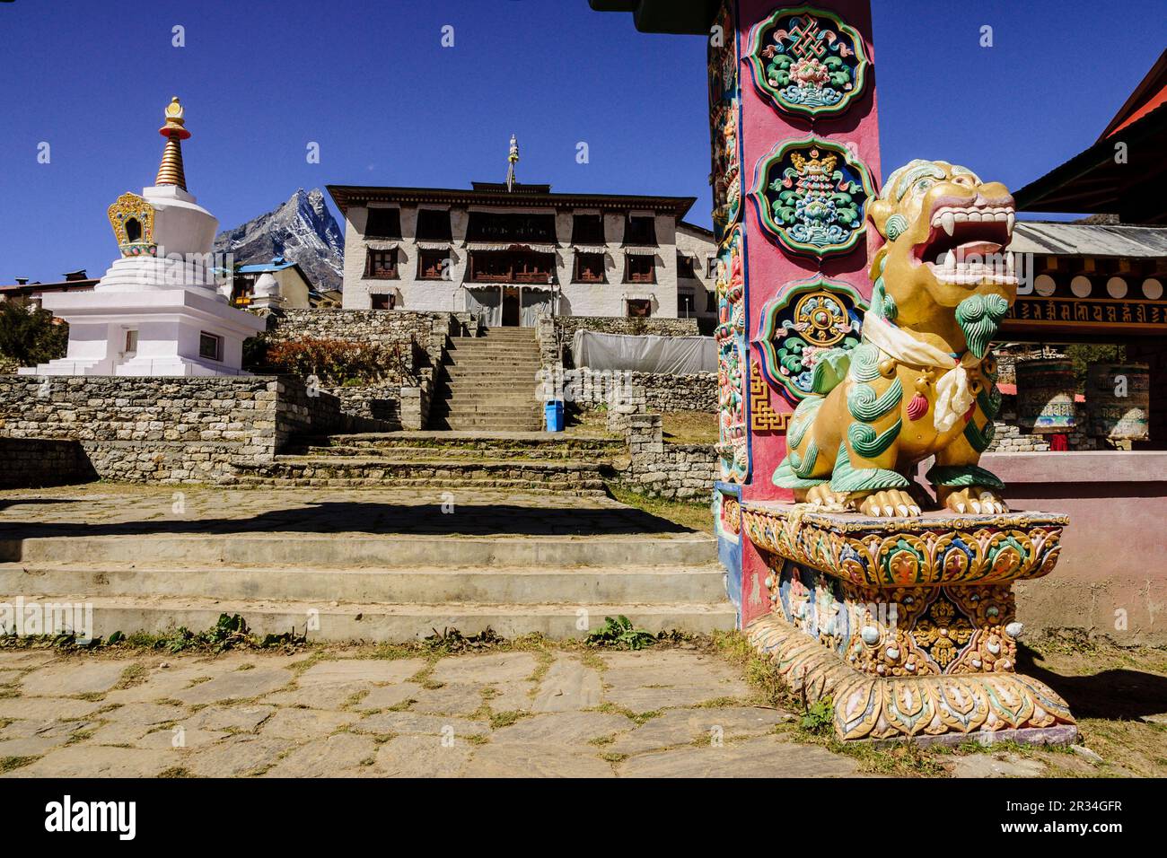 Monasterio budista de nepal hi-res stock photography and images - Alamy