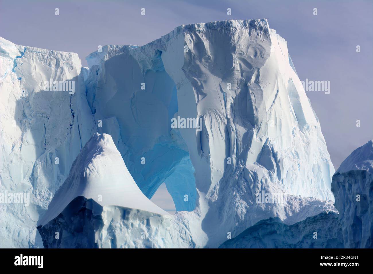 Enigmatic icebergs hi-res stock photography and images - Alamy