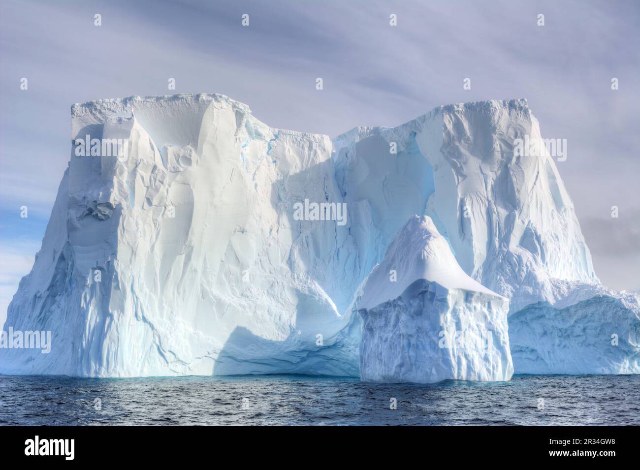 Enigmatic icebergs hi-res stock photography and images - Alamy