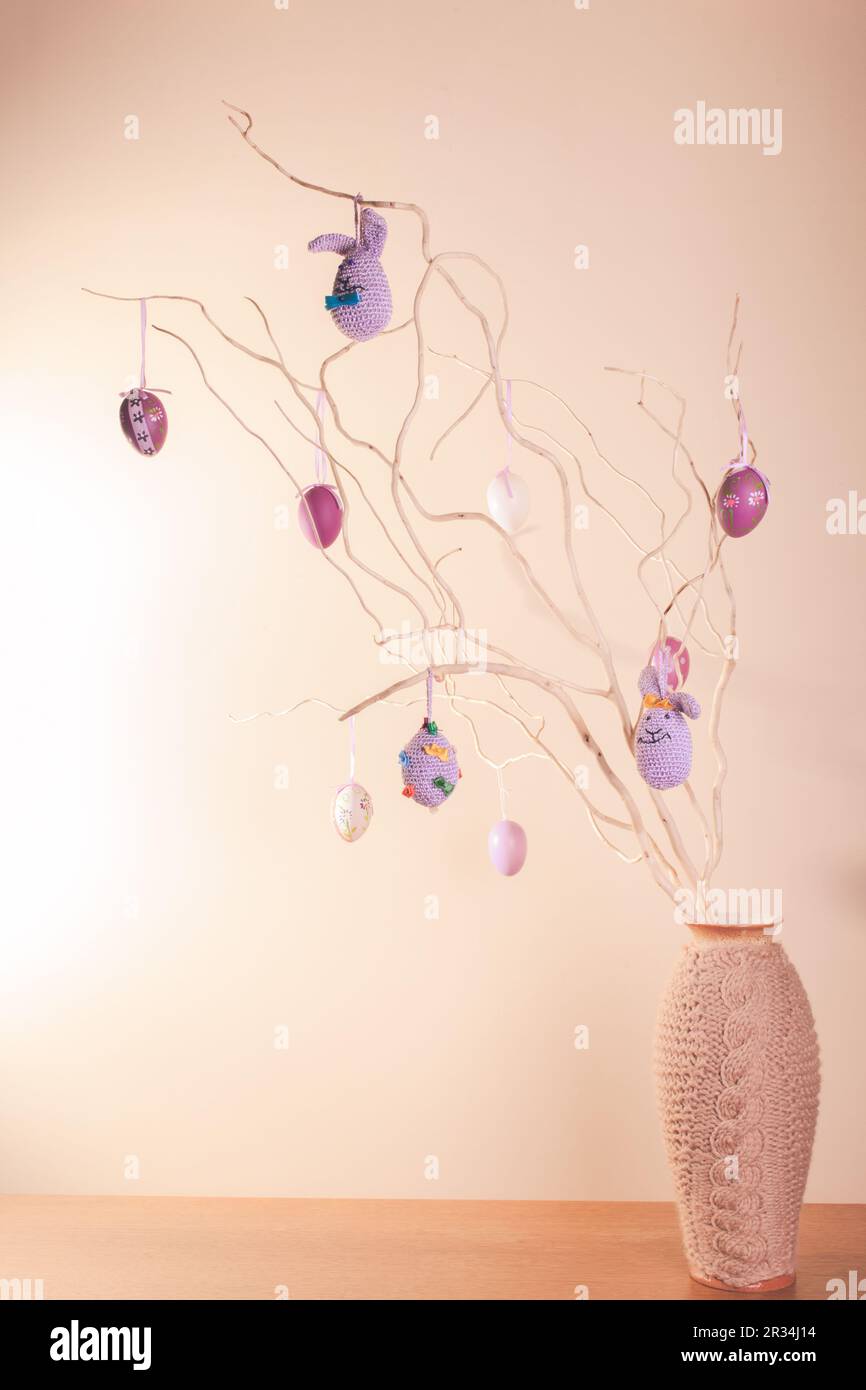 Handmade easter decorations Stock Photo - Alamy