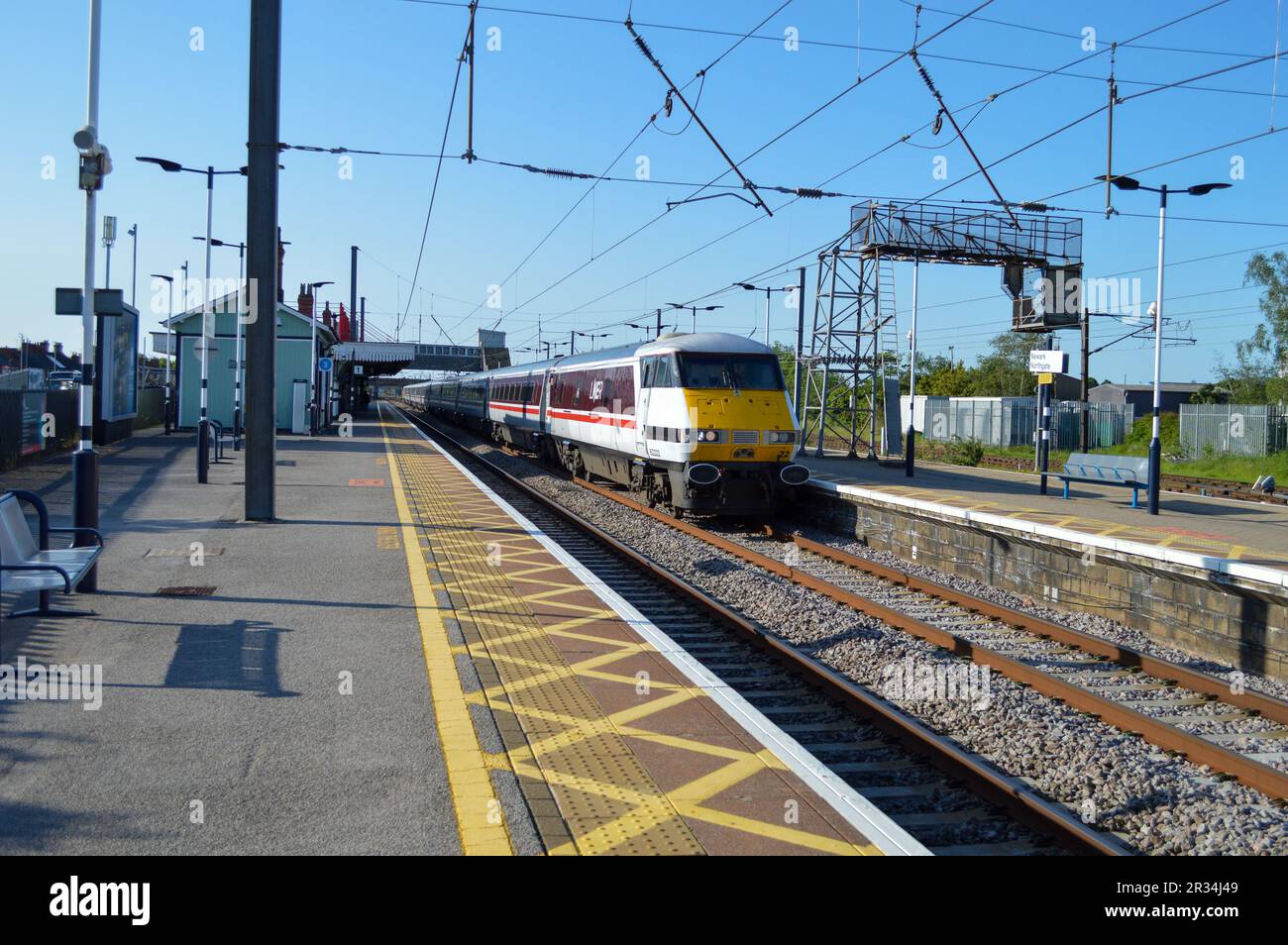 Train platform newark northgate station hi-res stock photography and ...
