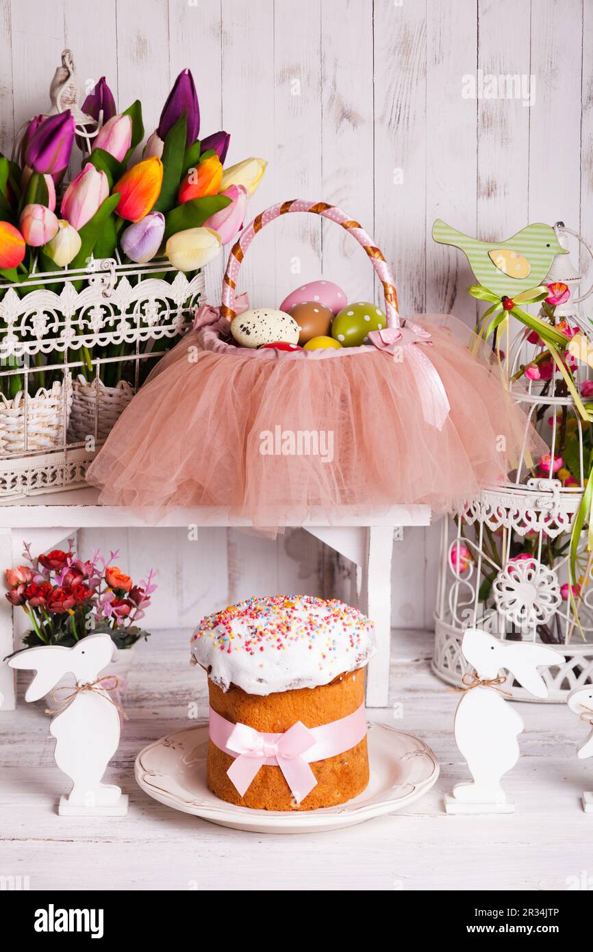 Easter celebration decor hi-res stock photography and images - Alamy