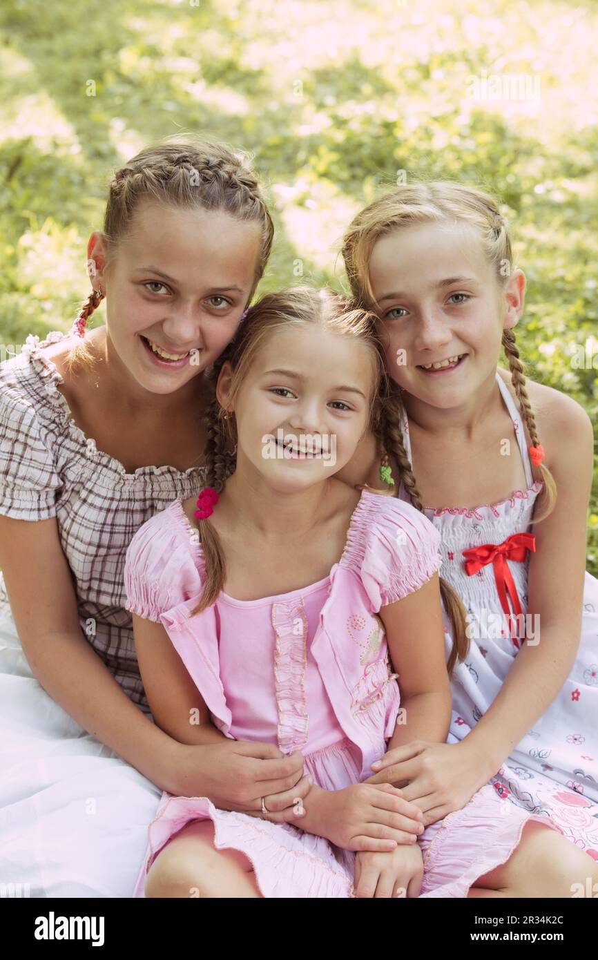 9 years old girls hi-res stock photography and images - Alamy