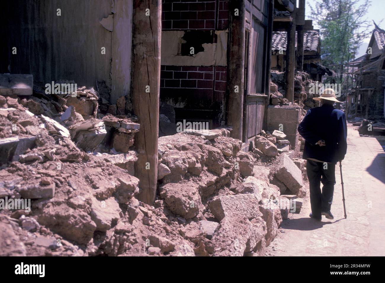 1996 earthquake hi-res stock photography and images - Alamy