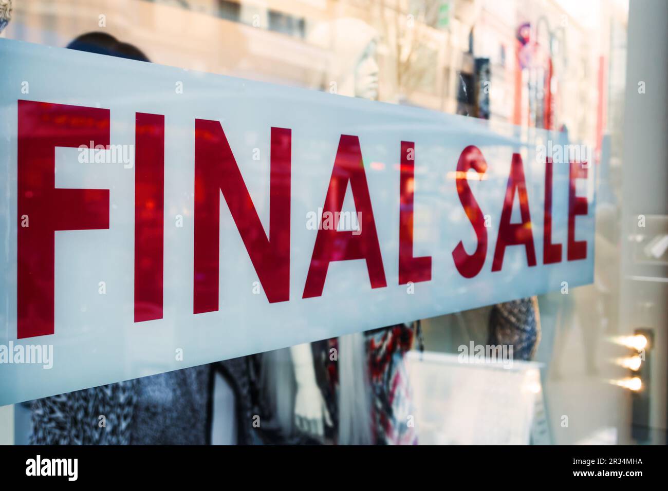 Sale sign on a shop window Stock Photo - Alamy