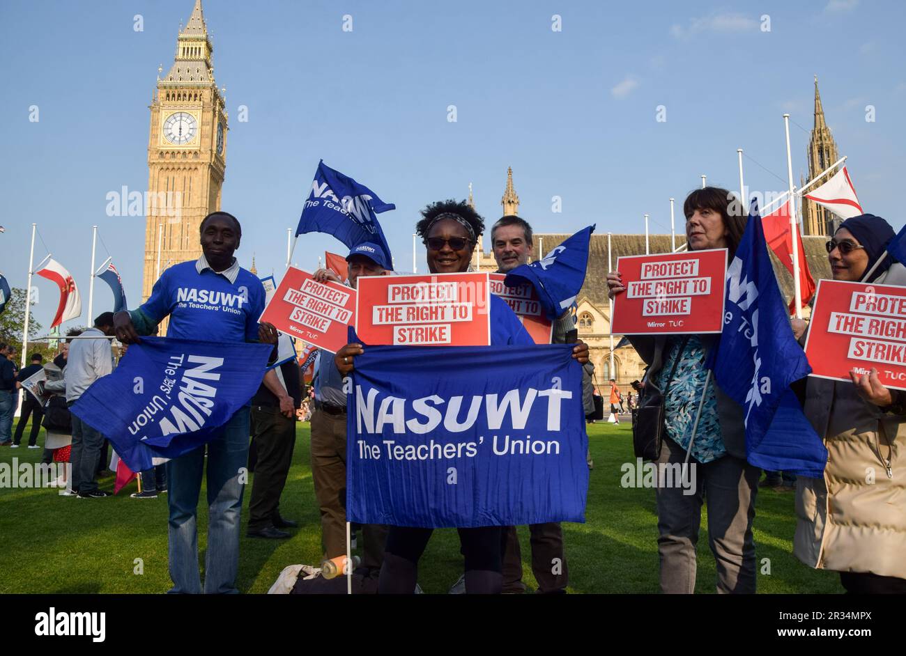 Nasuwt flag hi-res stock photography and images - Alamy