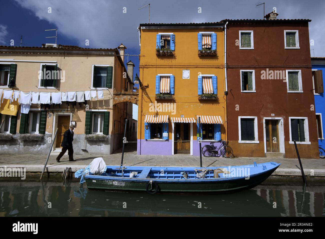 Casas de colores.Isla de Burano. Venecia.Véneto. Italia Stock Photo - Alamy
