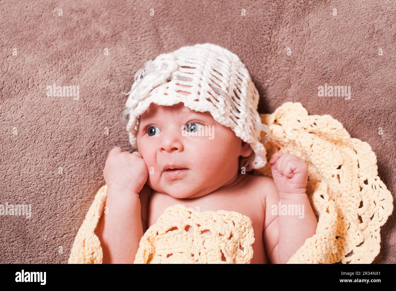 Newborn baby girl Stock Photo - Alamy
