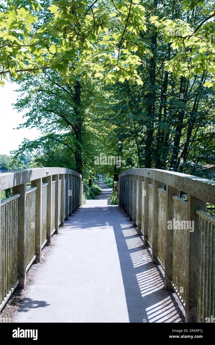 Arundel path bridge, West Sussex, UK Stock Photo - Alamy