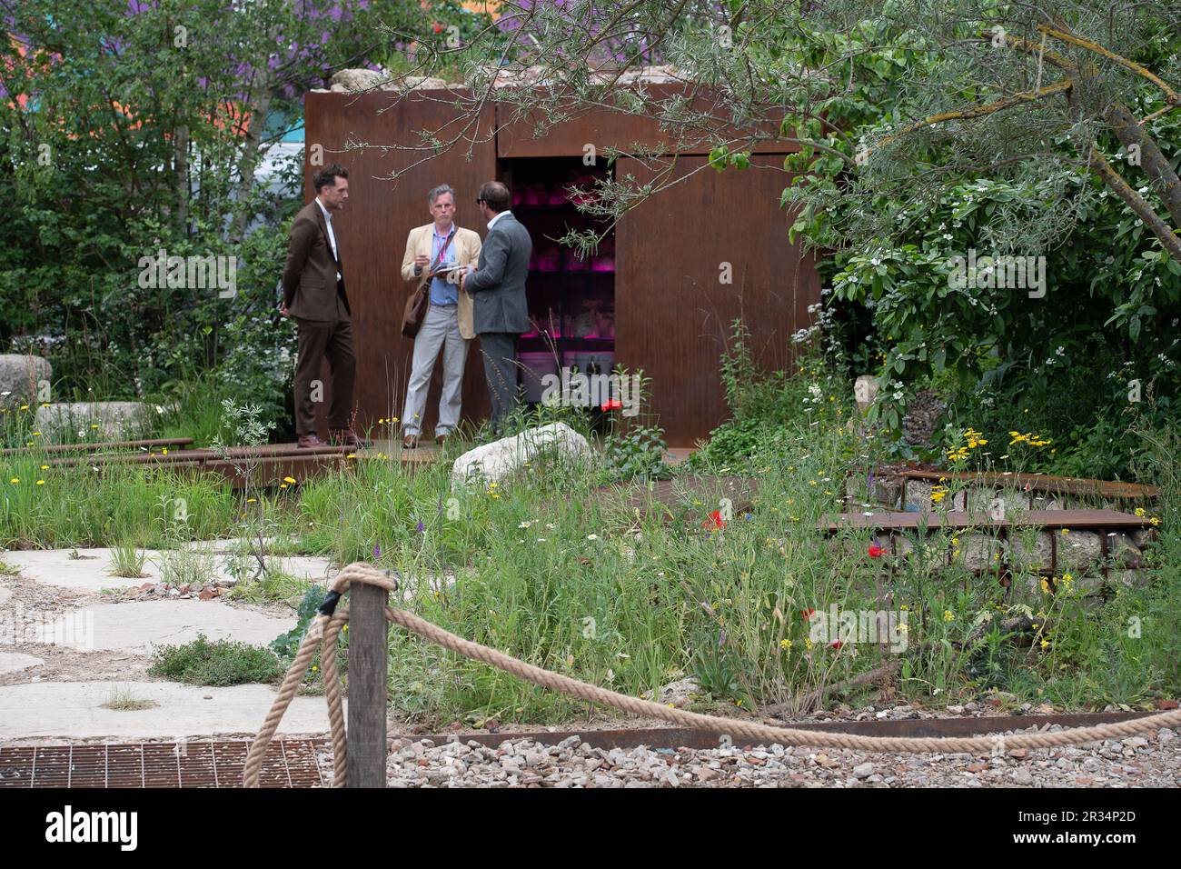 Centre for mental health the balance garden hi-res stock photography ...