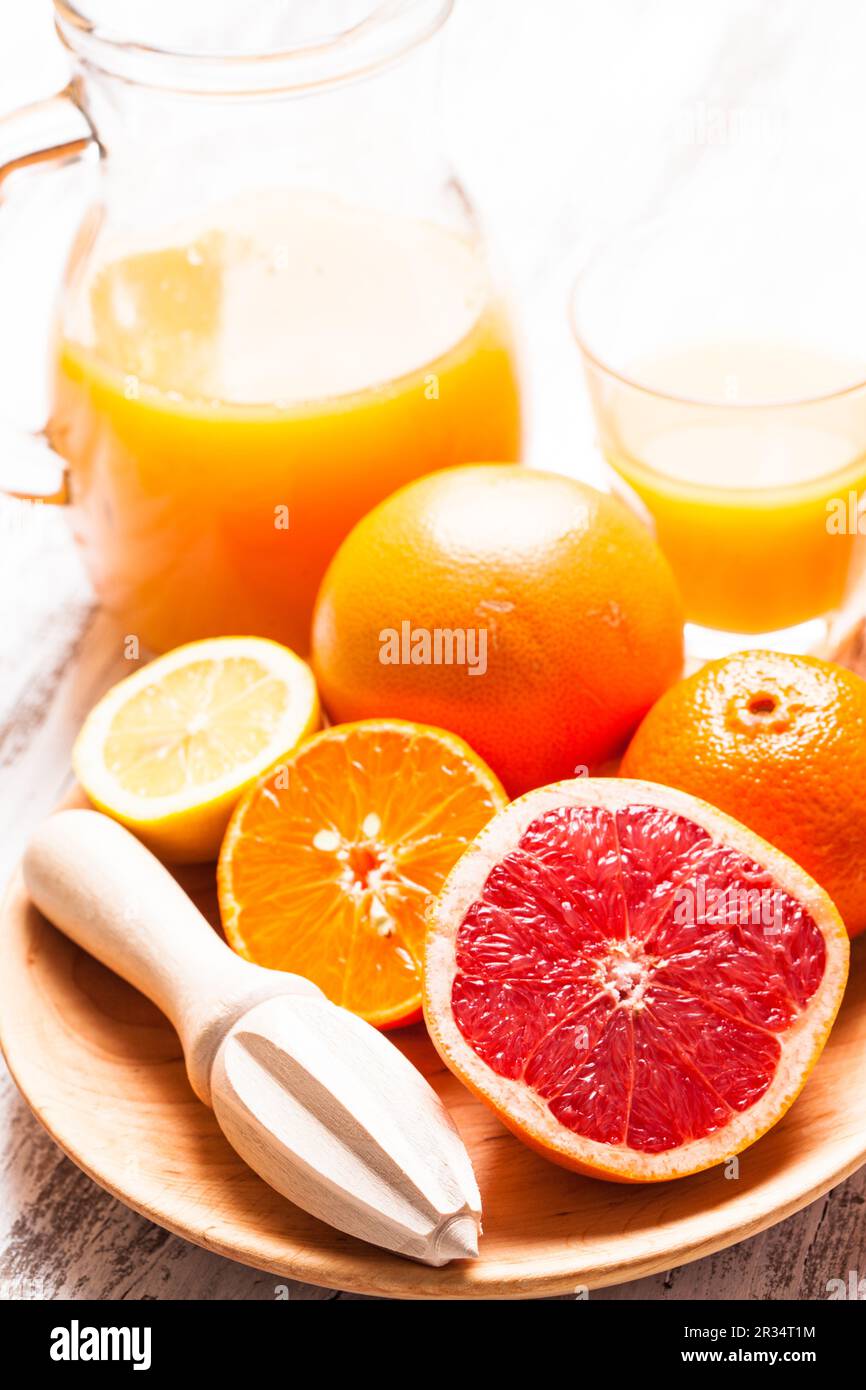 Juice lemon squeezer citron hi-res stock photography and images - Alamy