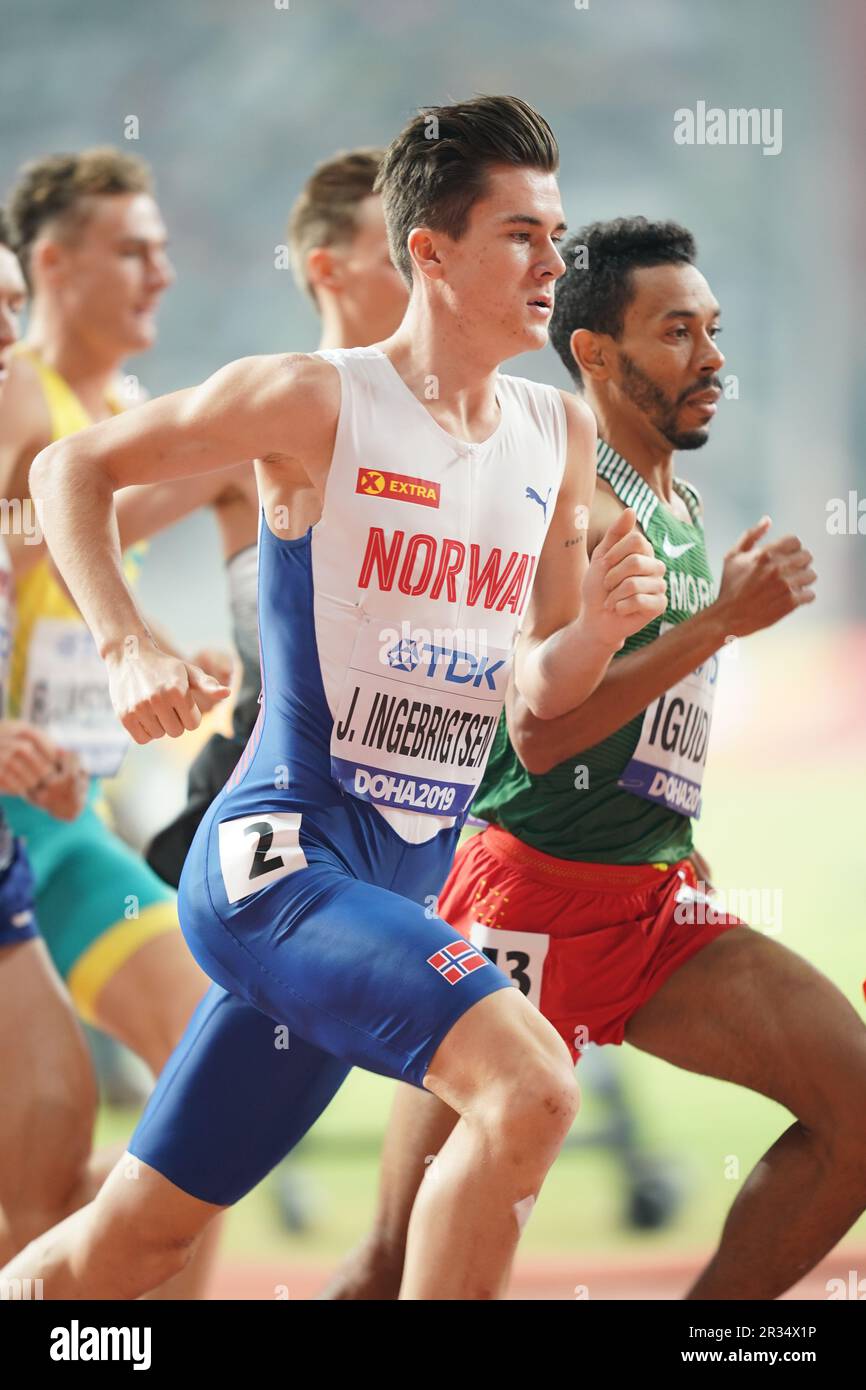 Jakob Ingebrigtsen running the 1500m at the 2019 World Athletics Championships in Doha Stock ...