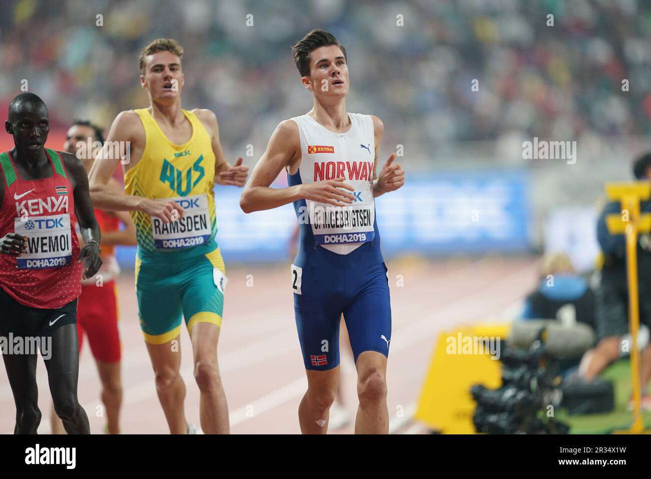 Jakob Ingebrigtsen running the 1500m at the 2019 World Athletics ...
