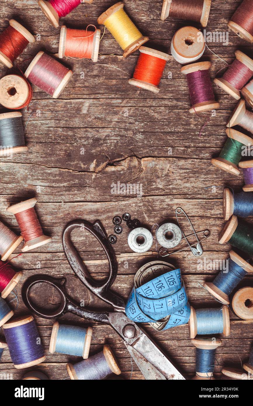 Retro sewing hi-res stock photography and images - Alamy