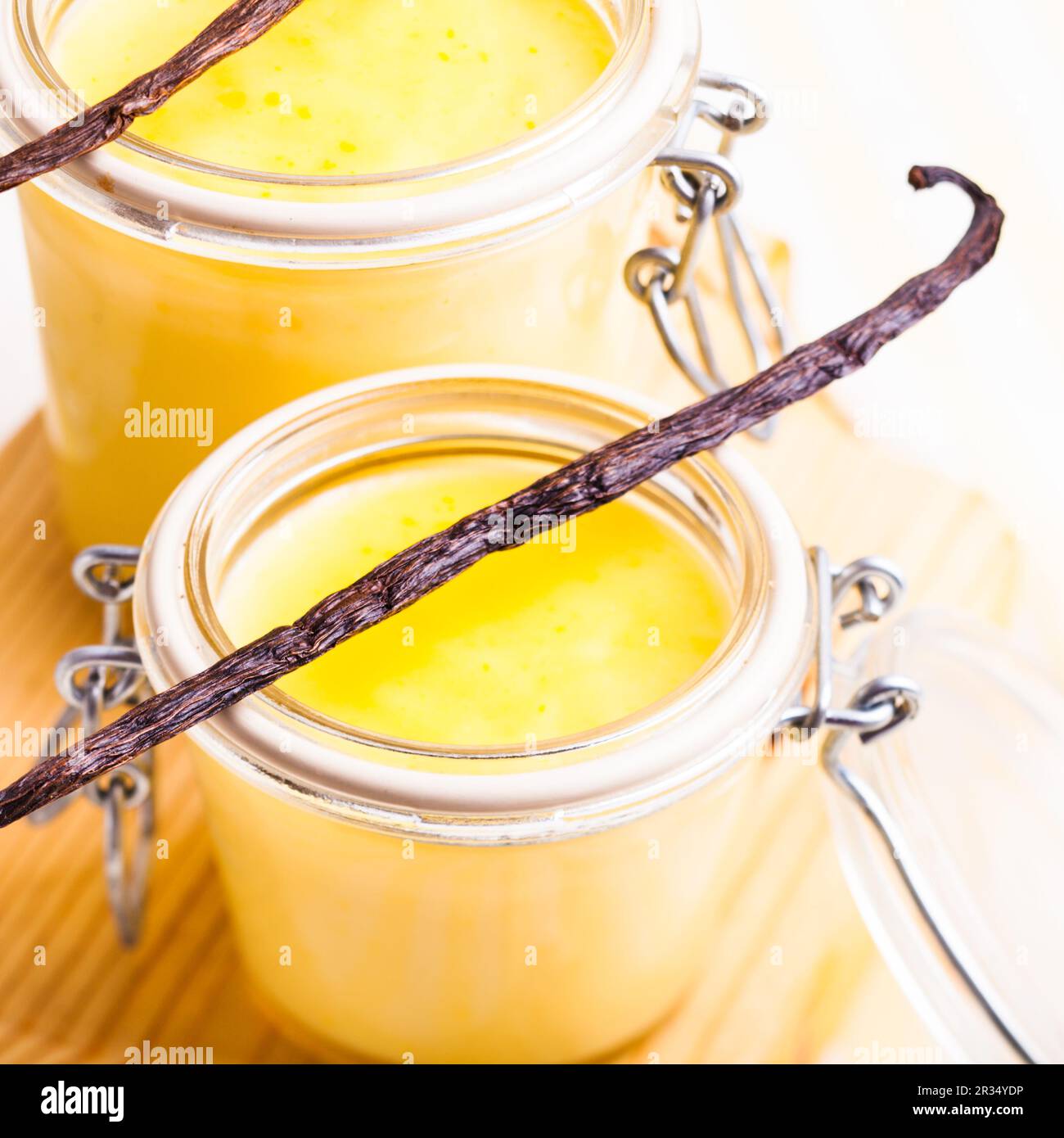 Custard swirl hi-res stock photography and images - Alamy