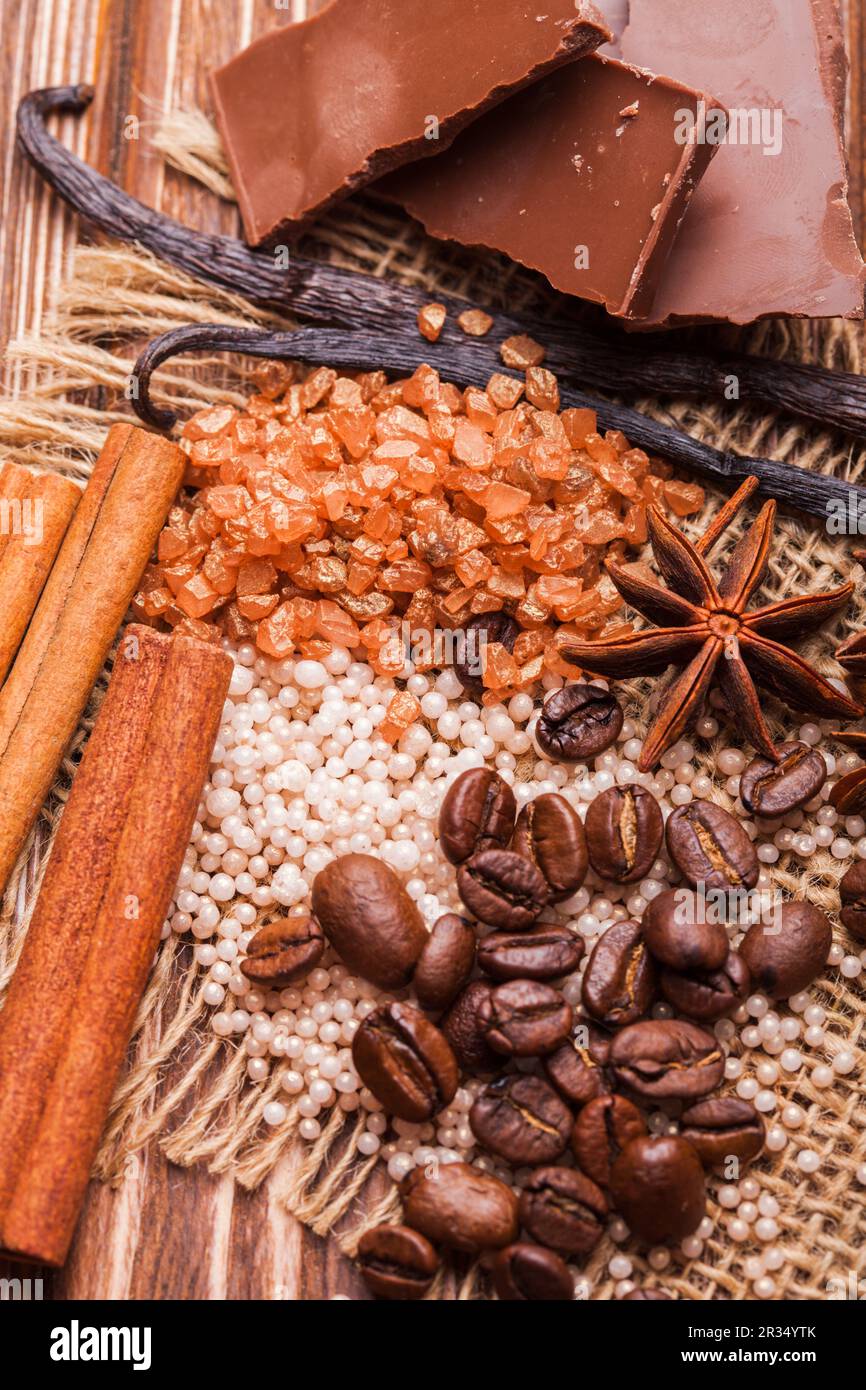 Chocolate bath hi-res stock photography and images - Alamy