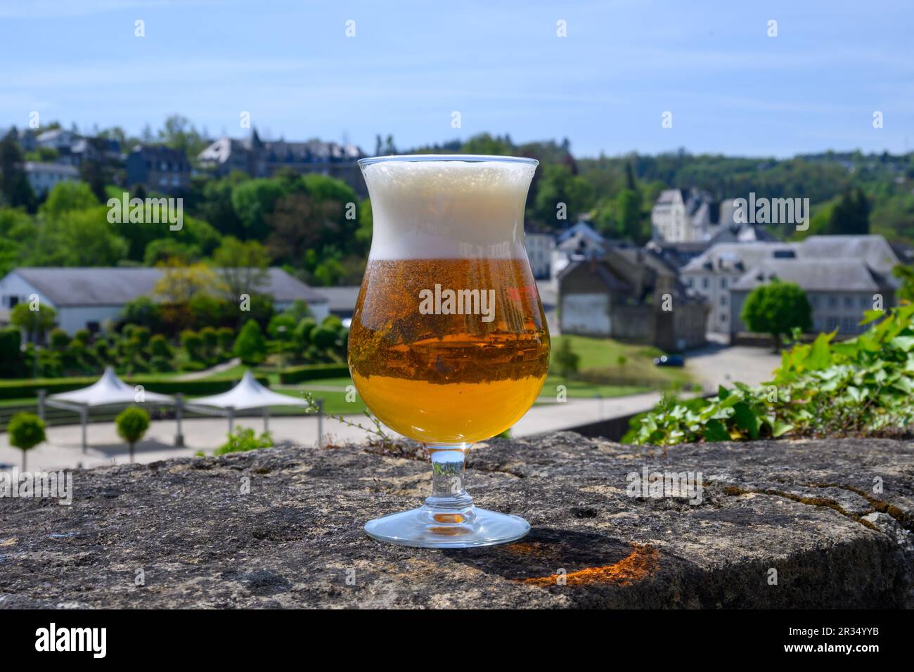 Old brewery white castle hi-res stock photography and images - Alamy