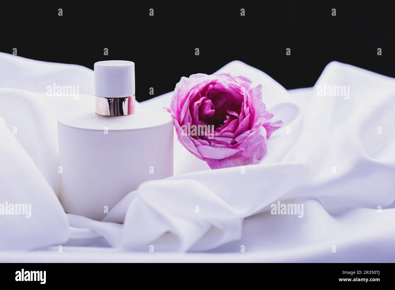 Toilet perfume hi-res stock photography and images - Alamy