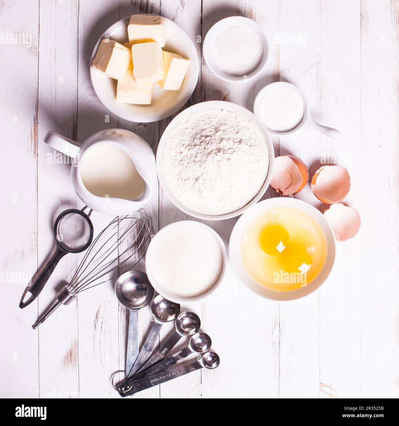 Measuring brown sugar baking hi-res stock photography and images - Alamy