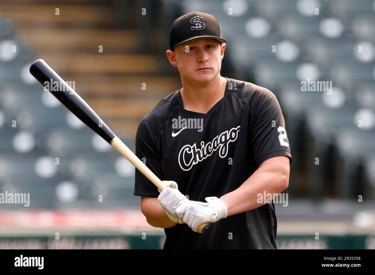 Chicago White Sox's Andrew Vaughn warms up before a baseball game ...