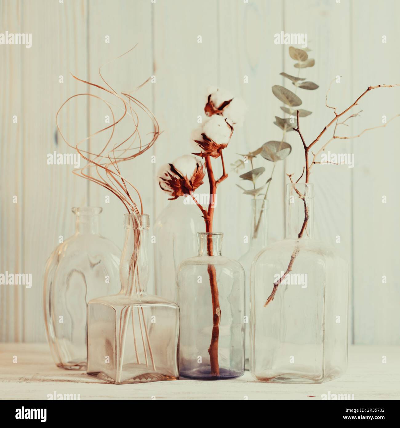 Contemporary composition hi-res stock photography and images - Alamy