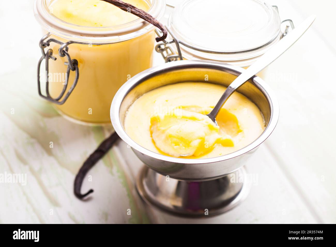 Condensed milk pudding vanilla hi-res stock photography and images - Alamy