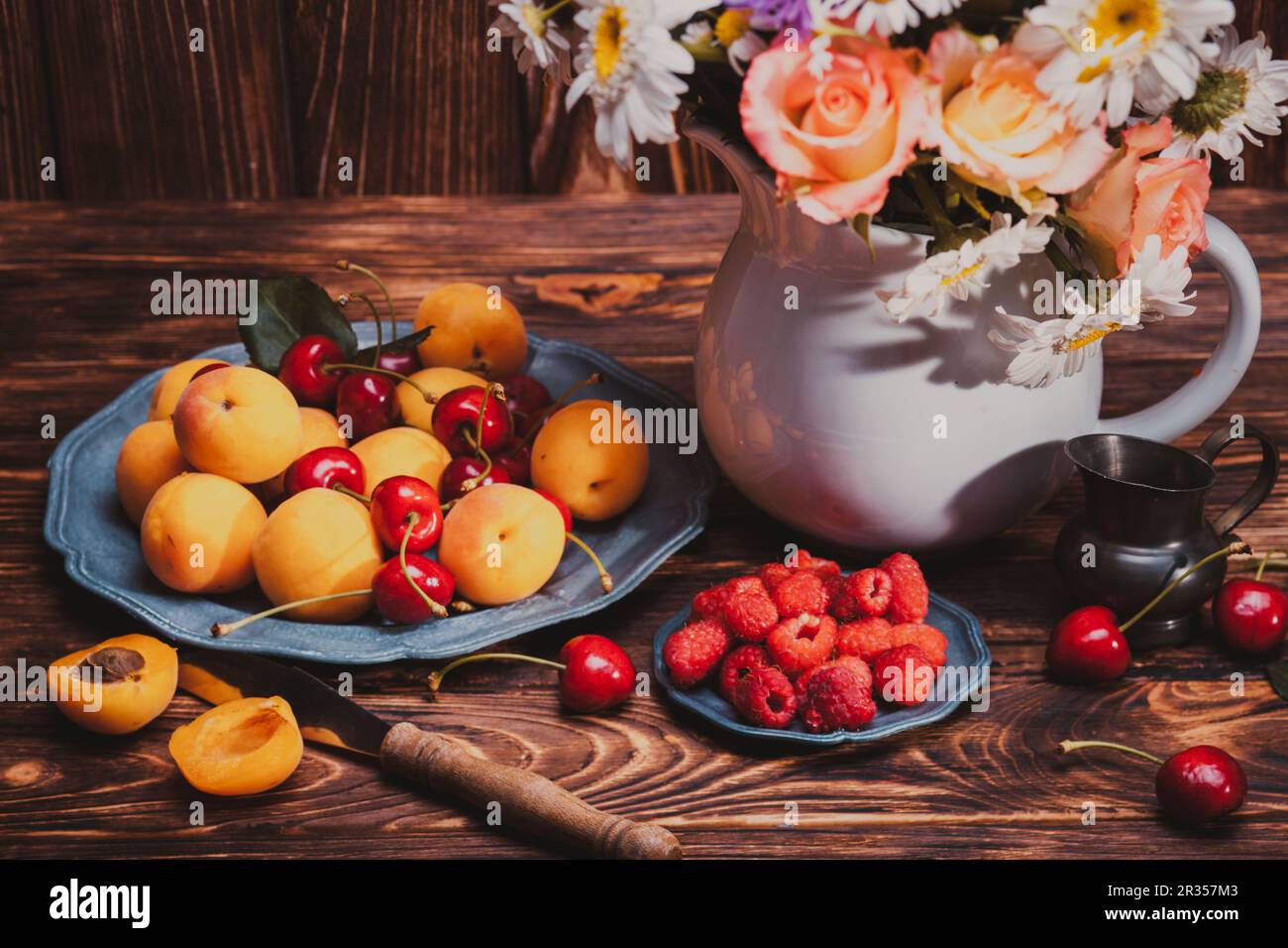Summer still life Stock Photo - Alamy