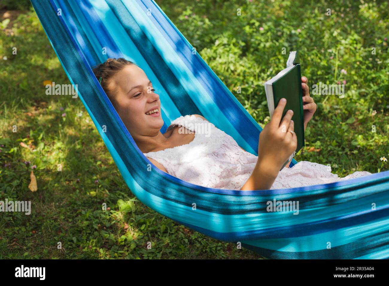 Relax book hi-res stock photography and images - Alamy