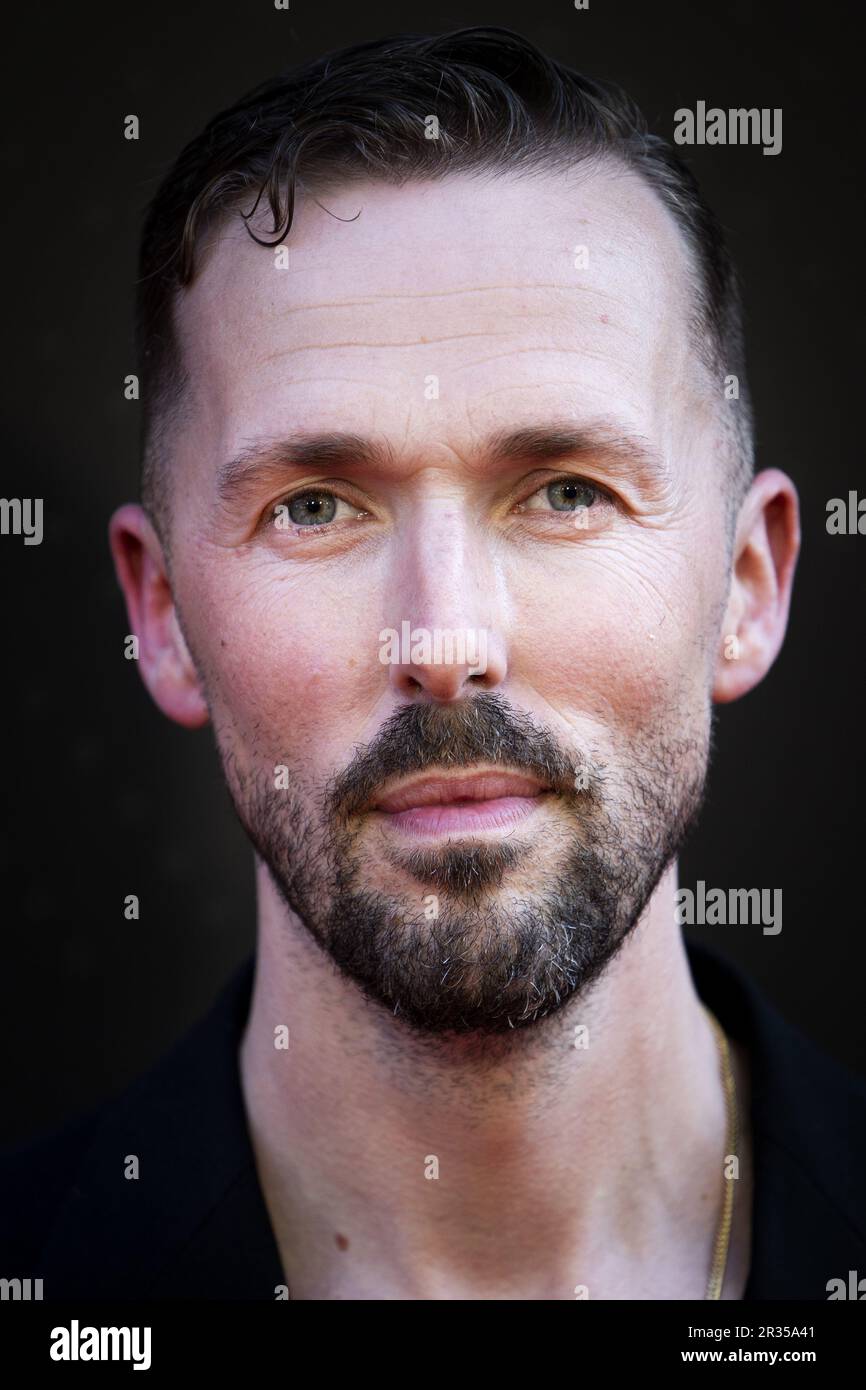 Big2 hi-res stock photography and images - Alamy