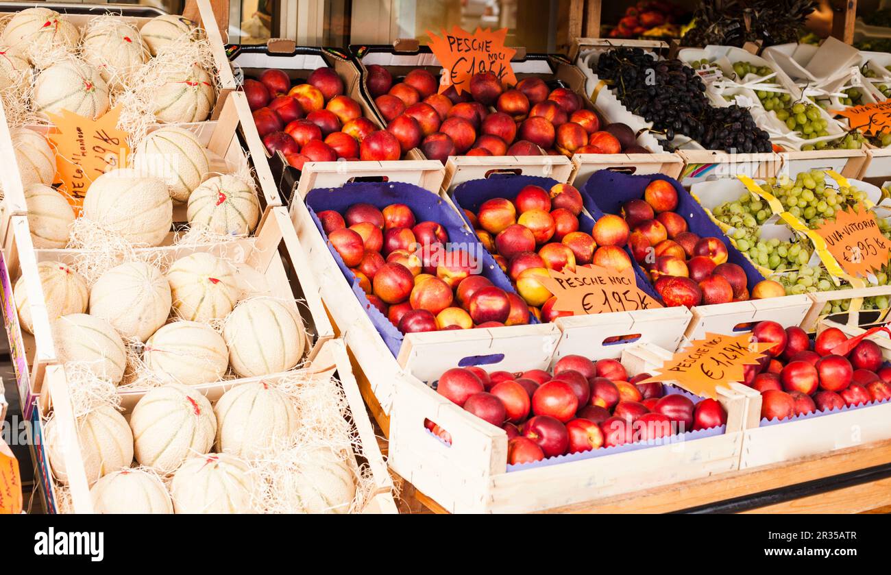 Healthy stand hi-res stock photography and images - Alamy