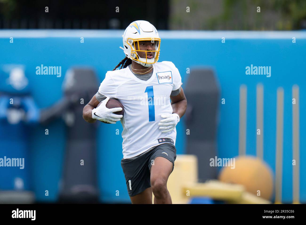 Los Angeles Chargers wide receiver Quentin Johnston (1) runs a drill ...